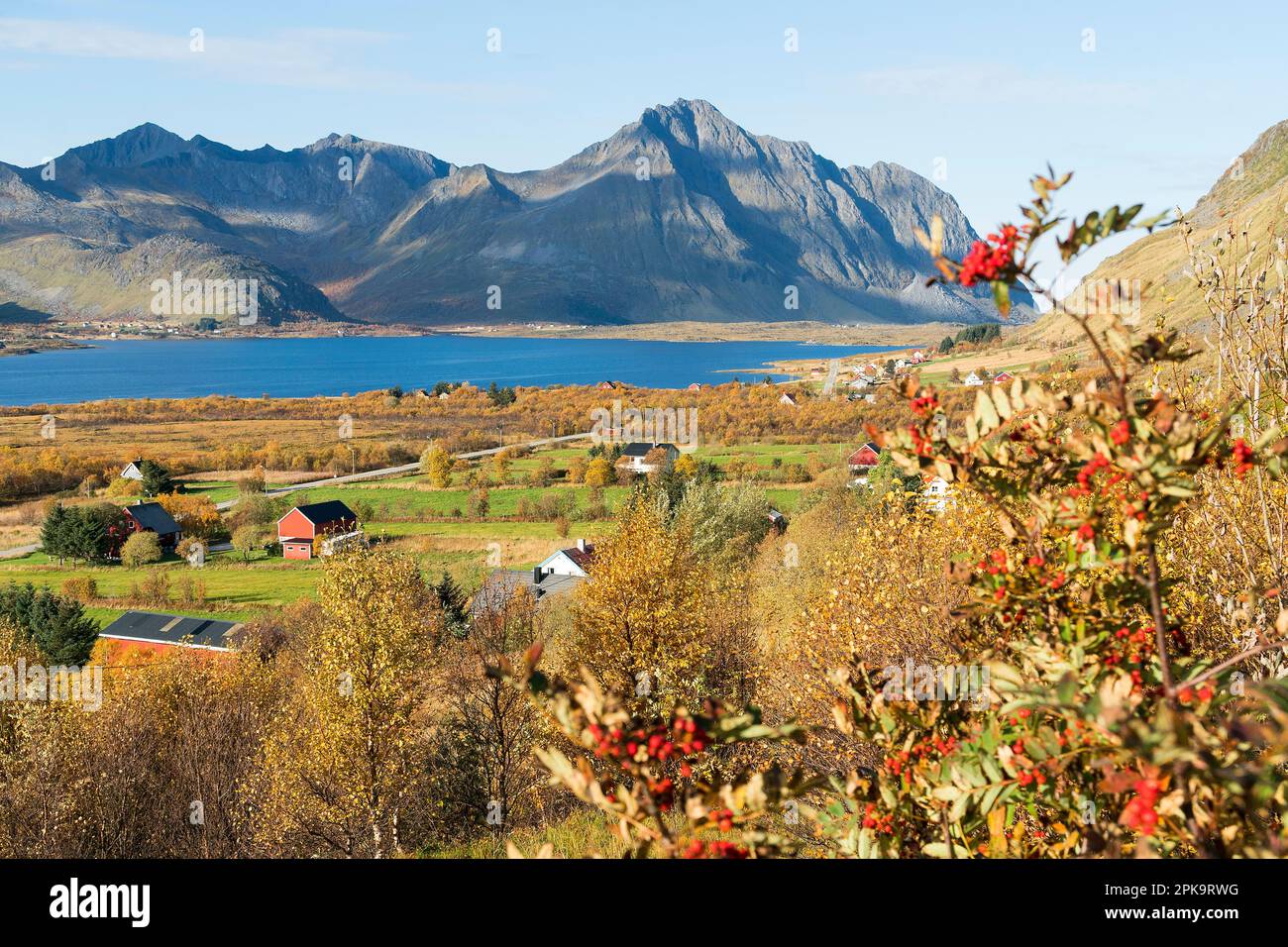 Norway, Lofoten, Bostad, Torvdalshalsen, rest area, viewpoint Stock ...