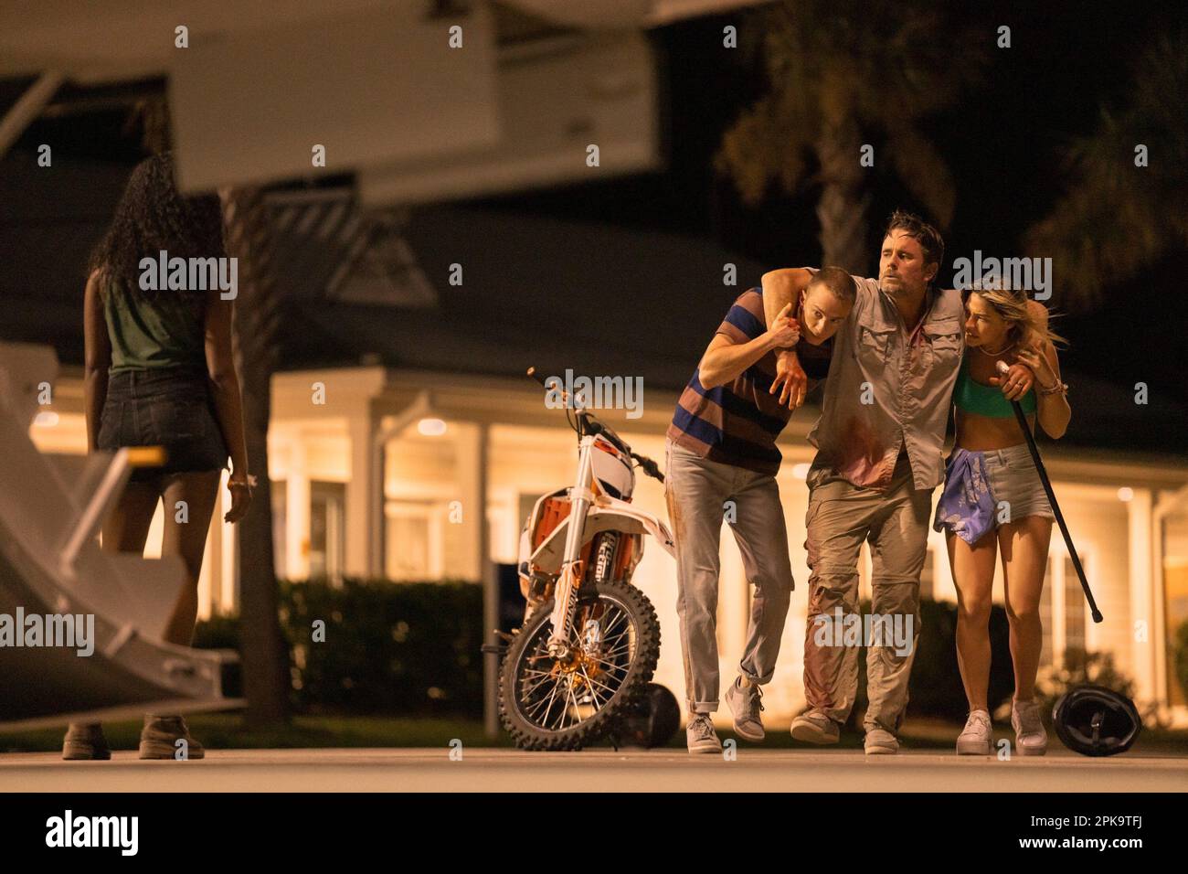 OUTER BANKS, from left: Carlacia Grant, Drew Starkey, Charles Esten ...