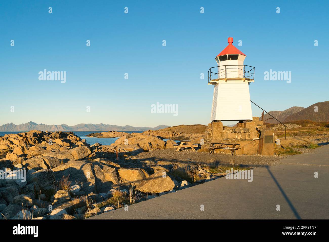 Norway, Lofoten, Austvagoya, fishing village Laukvik, lighthouse Stock ...