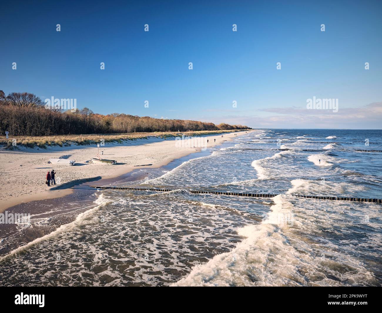 Usedom in winter, beach at the new pier Koserow, beach view Stock Photo ...