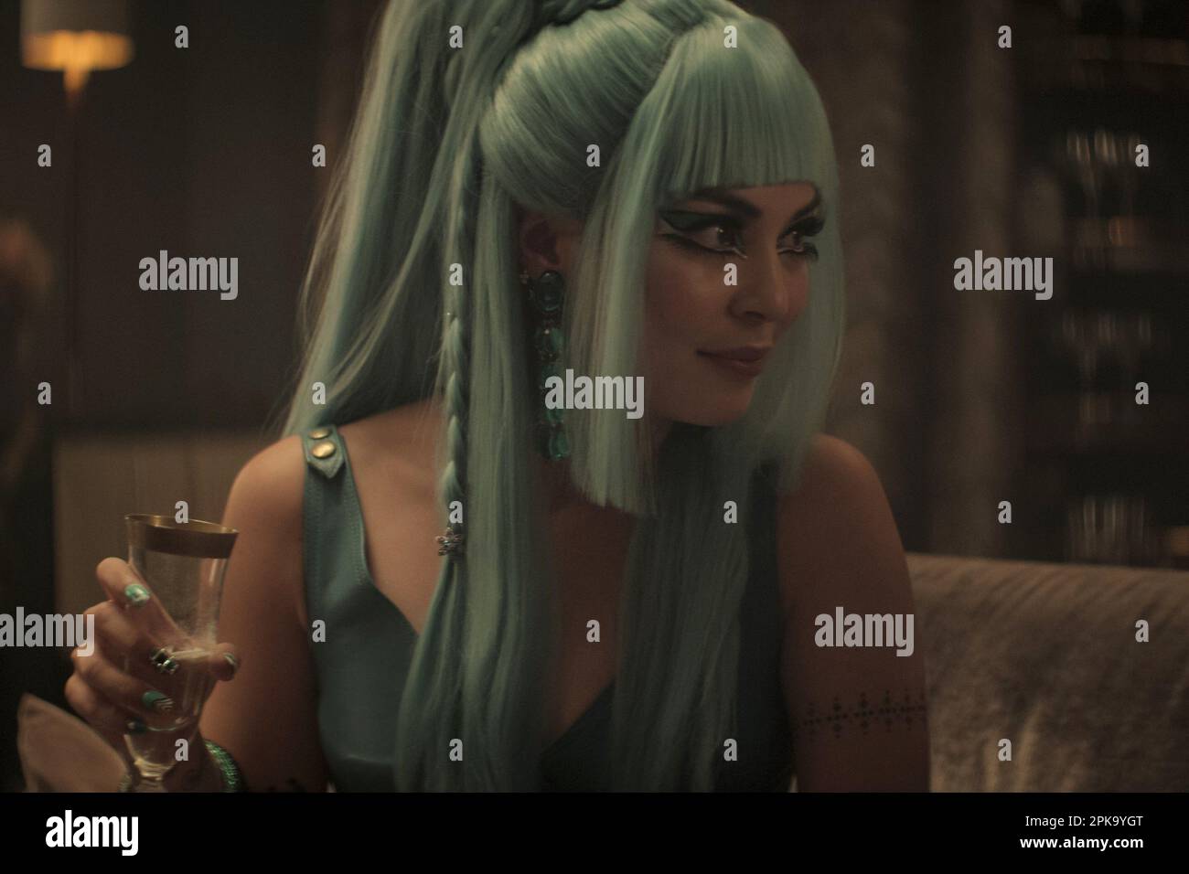 YOU, Sophie Soo, She's Not There', (Season 4, ep. 409, aired Mar. 9 ...