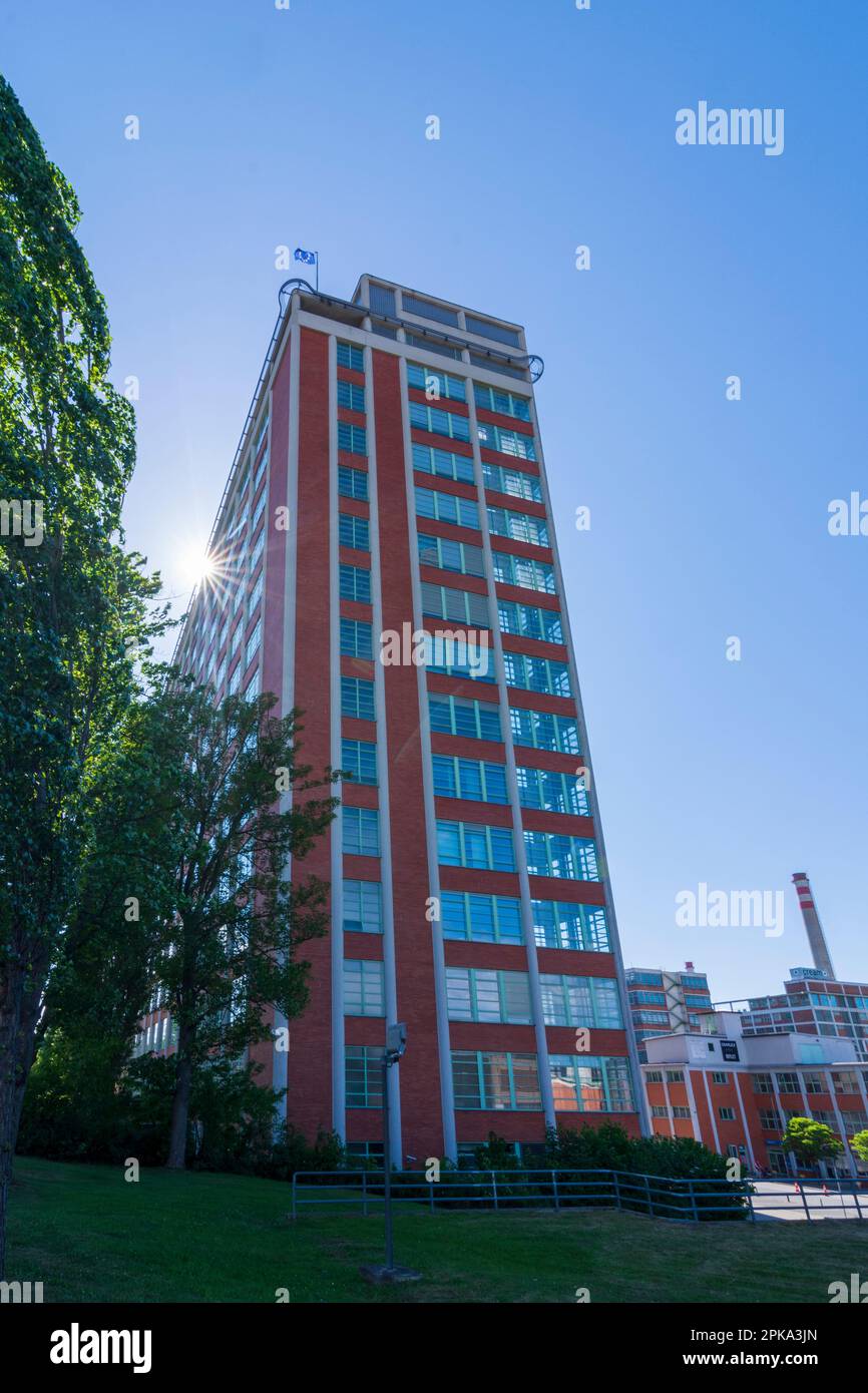 Bata skyscraper hi-res stock photography and images - Alamy