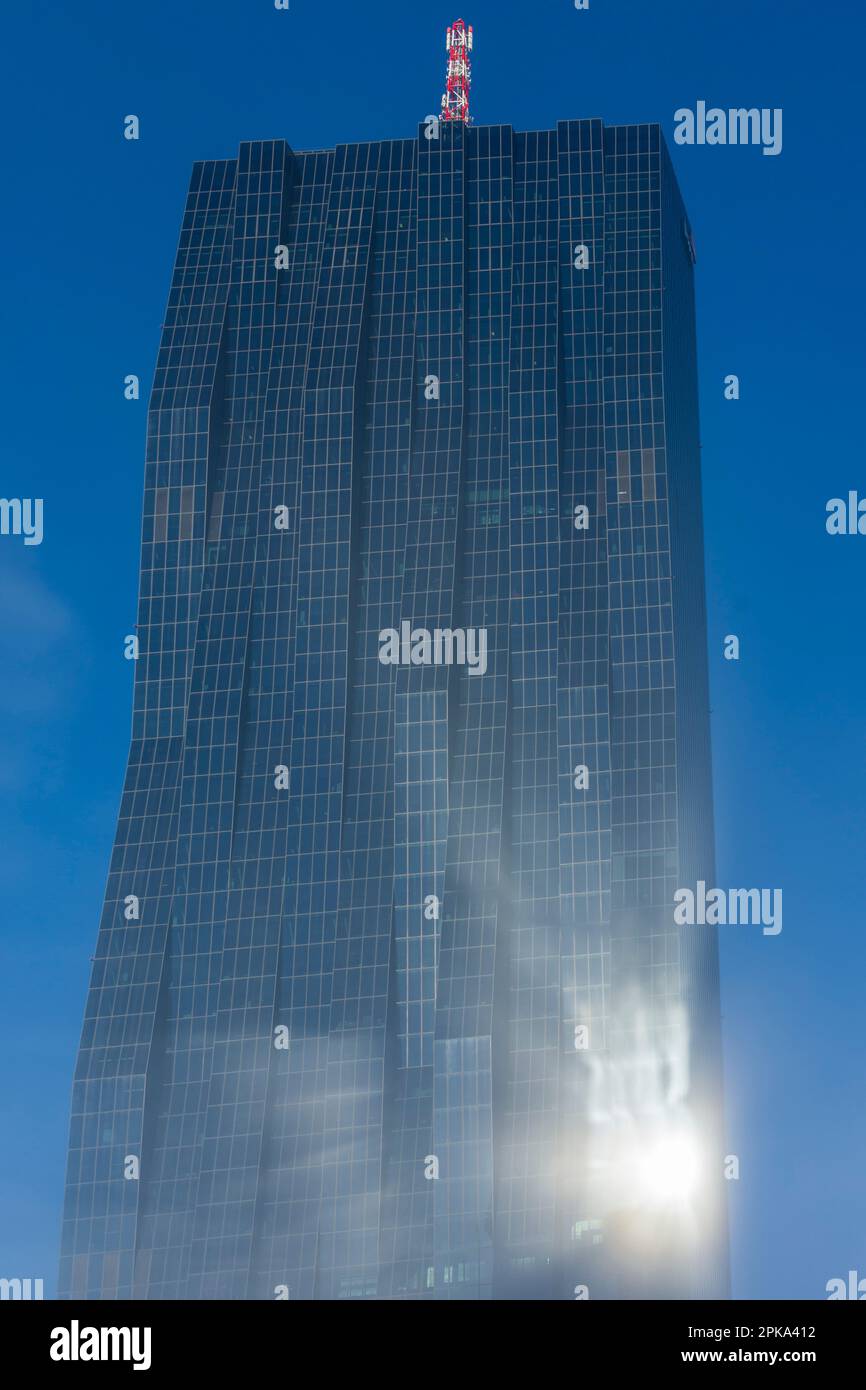 Mist in 22 donaustadt hi-res stock photography and images - Alamy