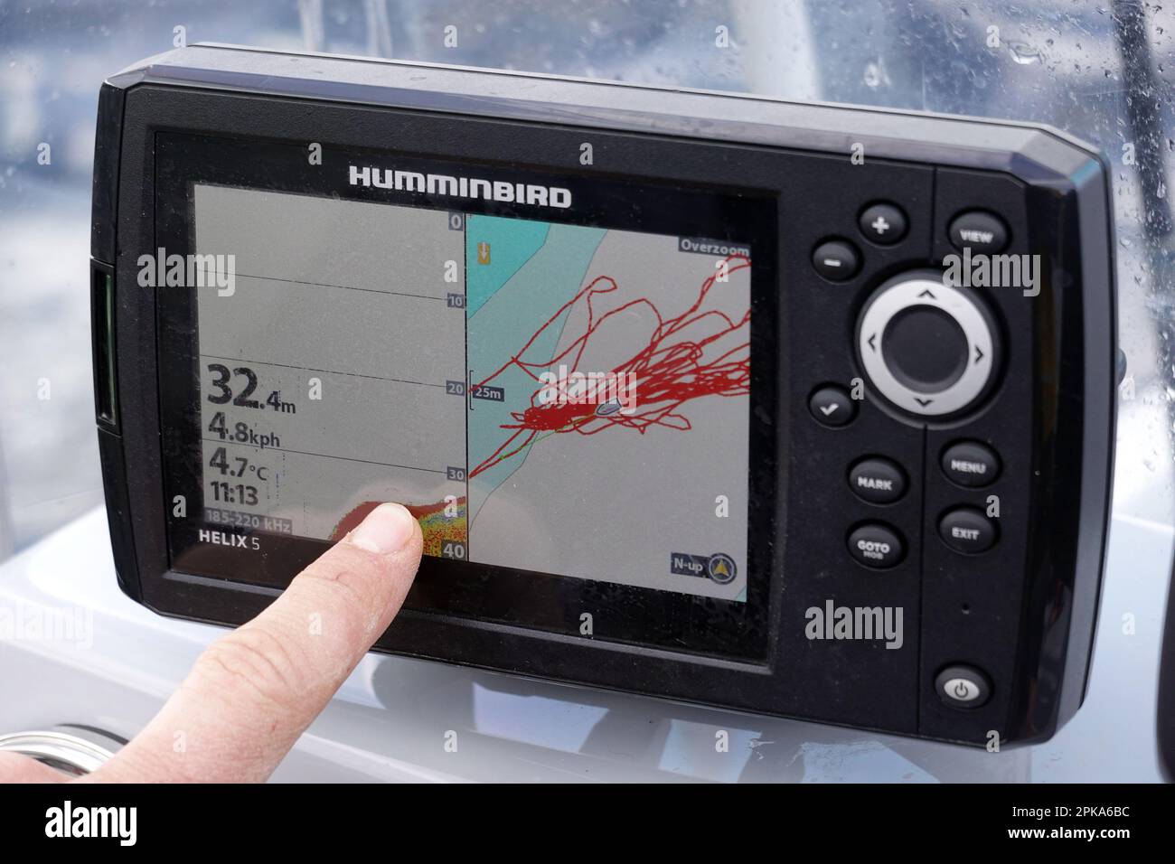 Humminbird helix 5 hi-res stock photography and images - Alamy