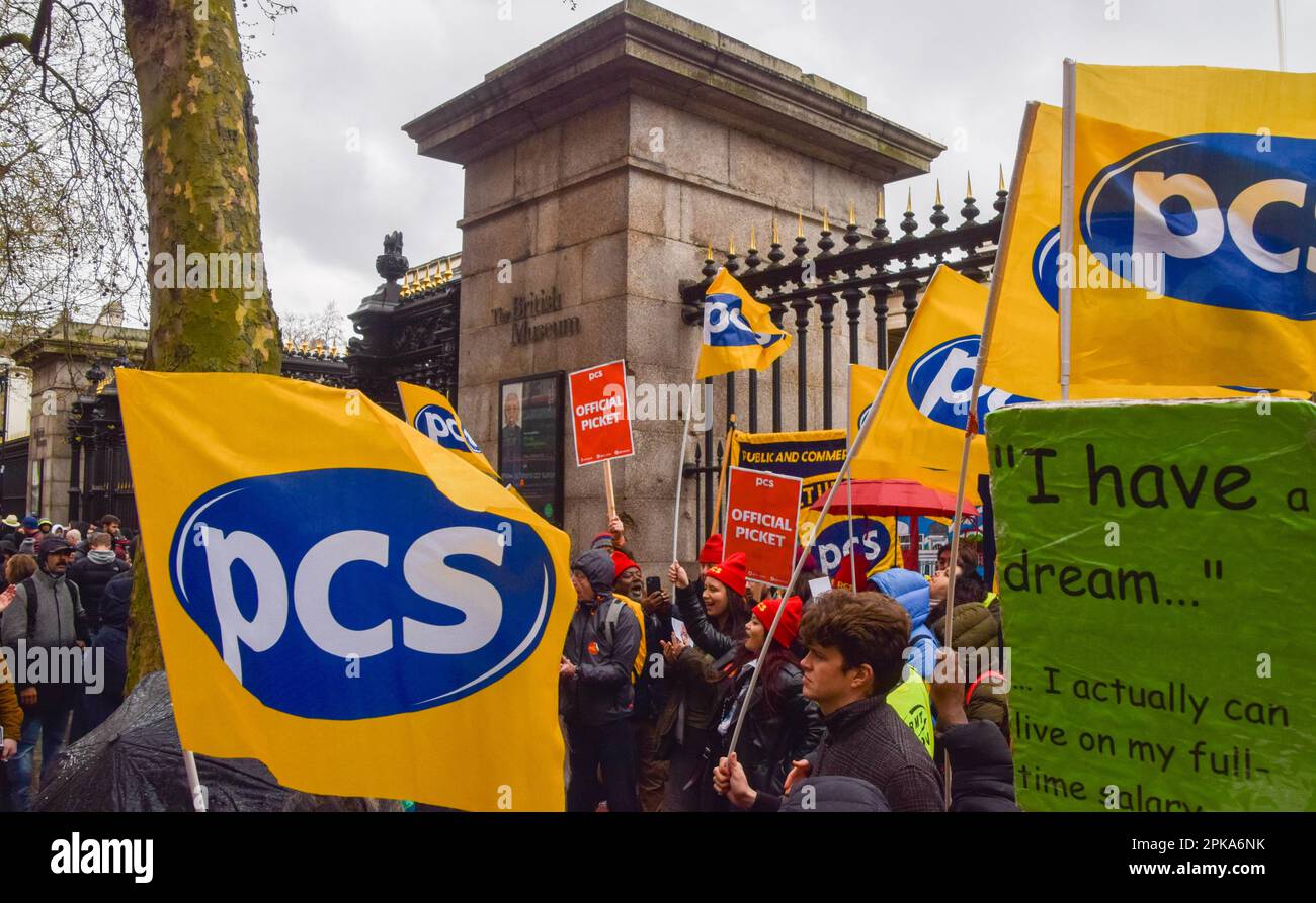 Unison union worker protest placard hi-res stock photography and images ...