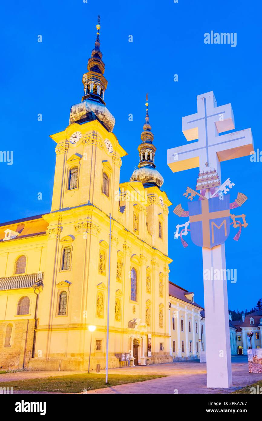 Bazilika nanebevzetí panny marie hi-res stock photography and images ...