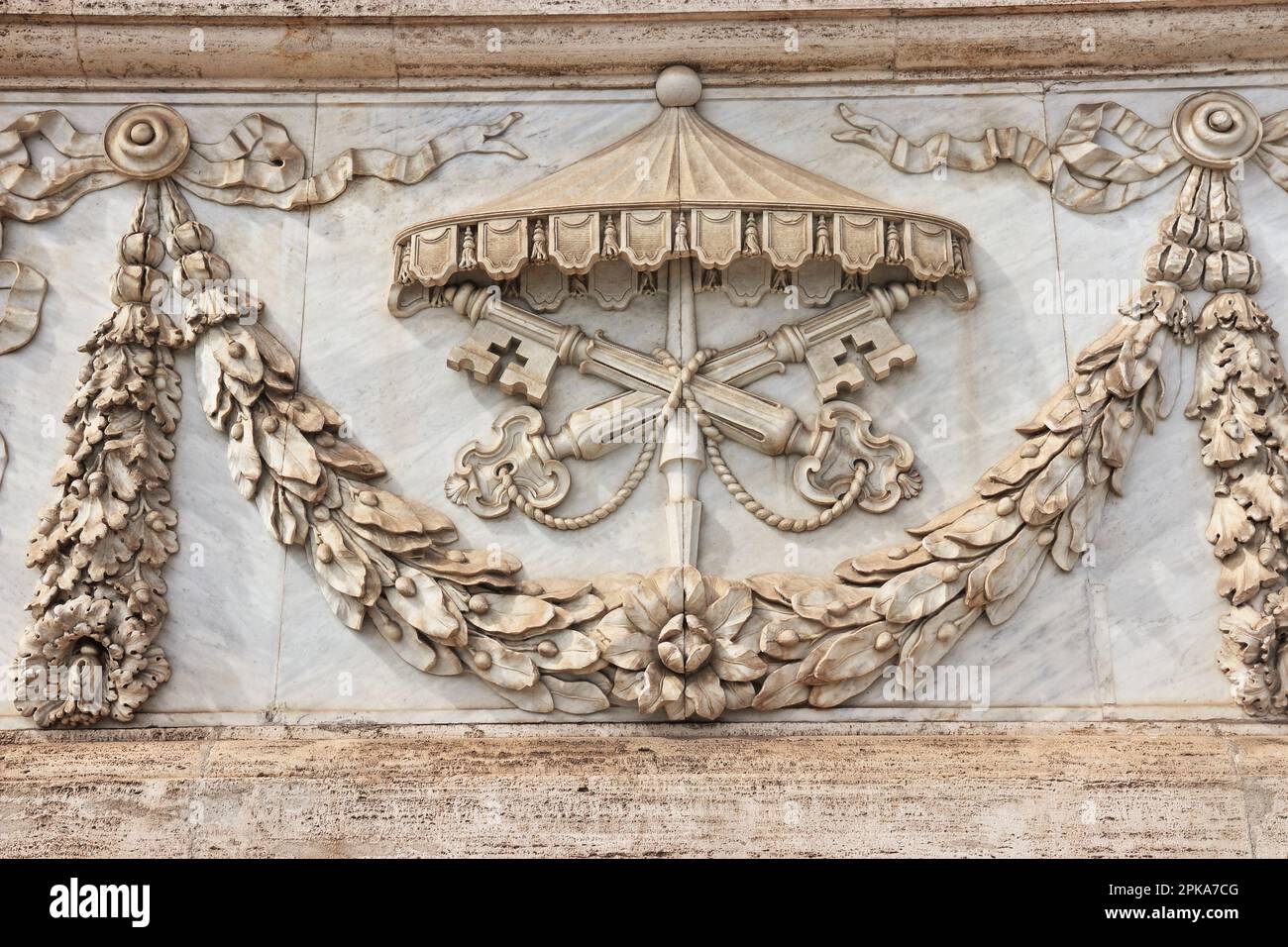 Roman rococo sculptors hi-res stock photography and images - Alamy