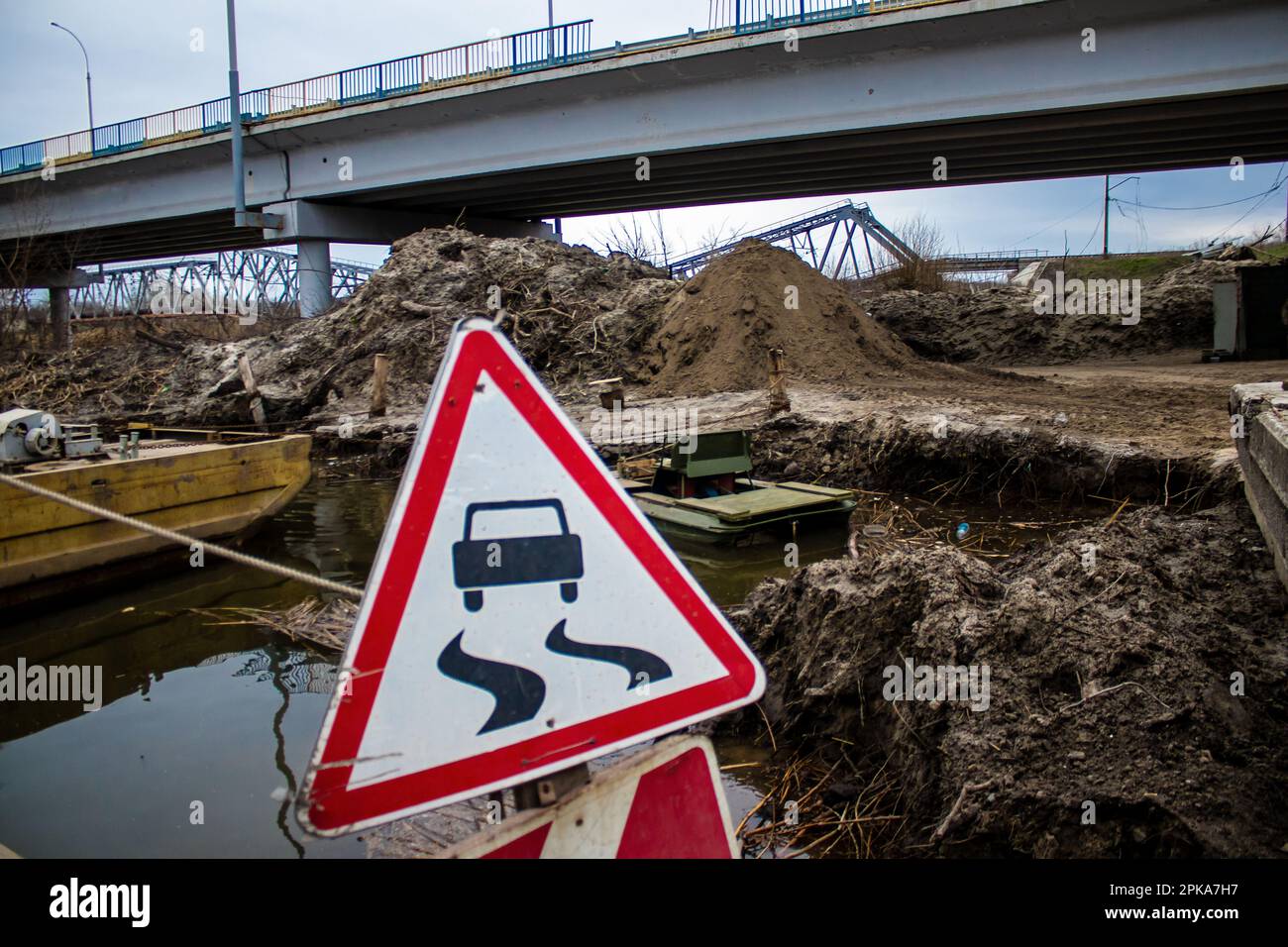 Destroyed bridge in war zone connecting Sloviansk and Lyman in the ...