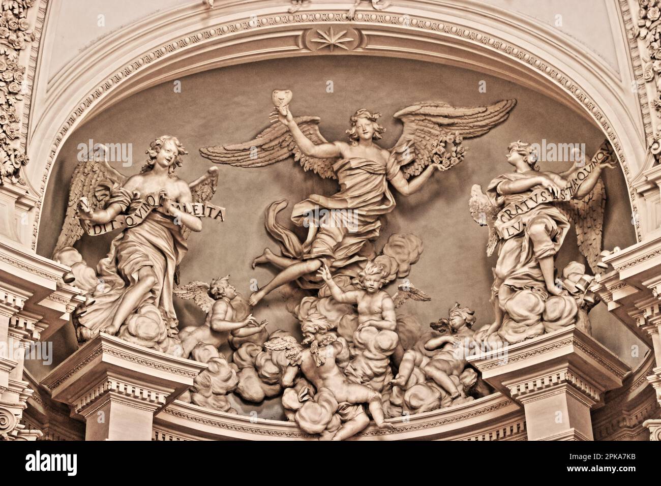 Roman rococo sculptors hi-res stock photography and images - Alamy