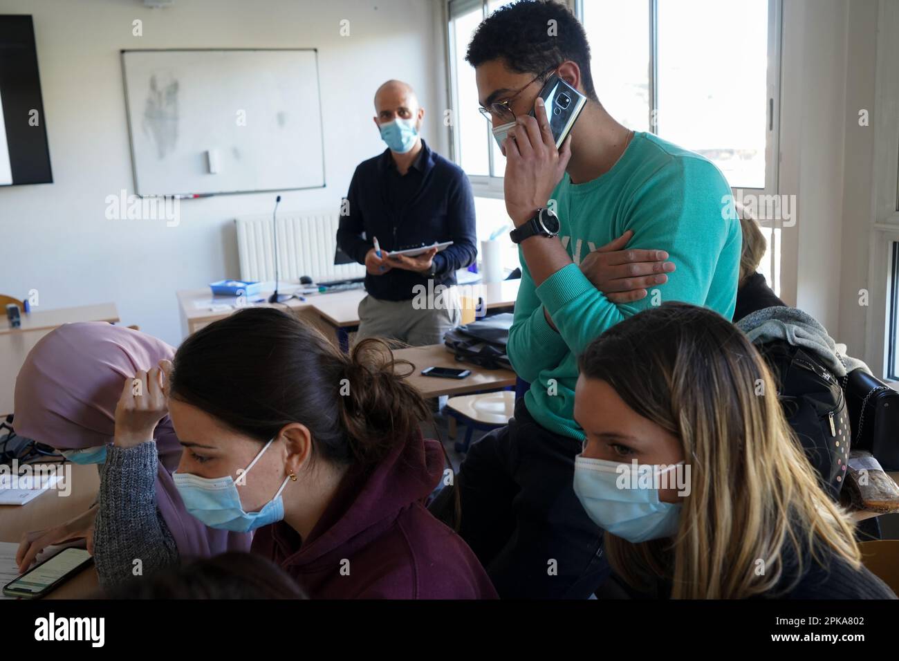 Medical students during a computer simulation workshop. The software ...