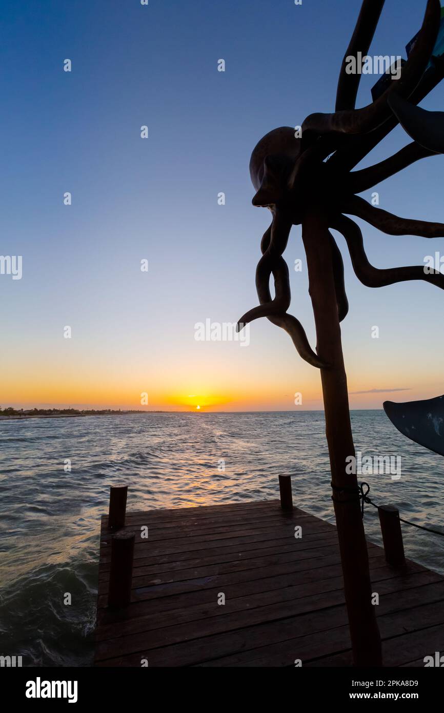 Beautiful Progreso beach in Mexico during sunset. Romantic wooden pier ...