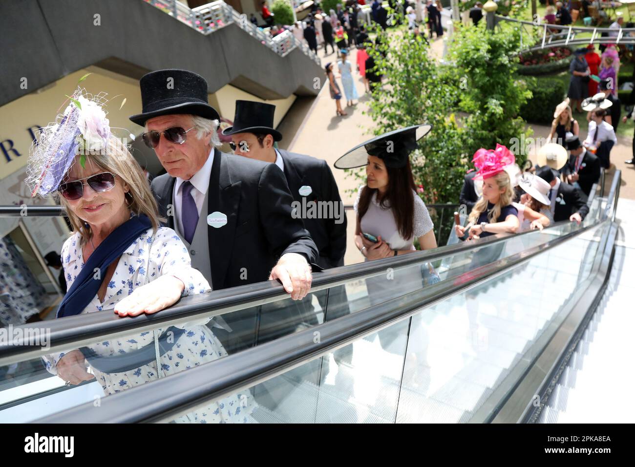 Escalator racing ascot hi-res stock photography and images - Alamy