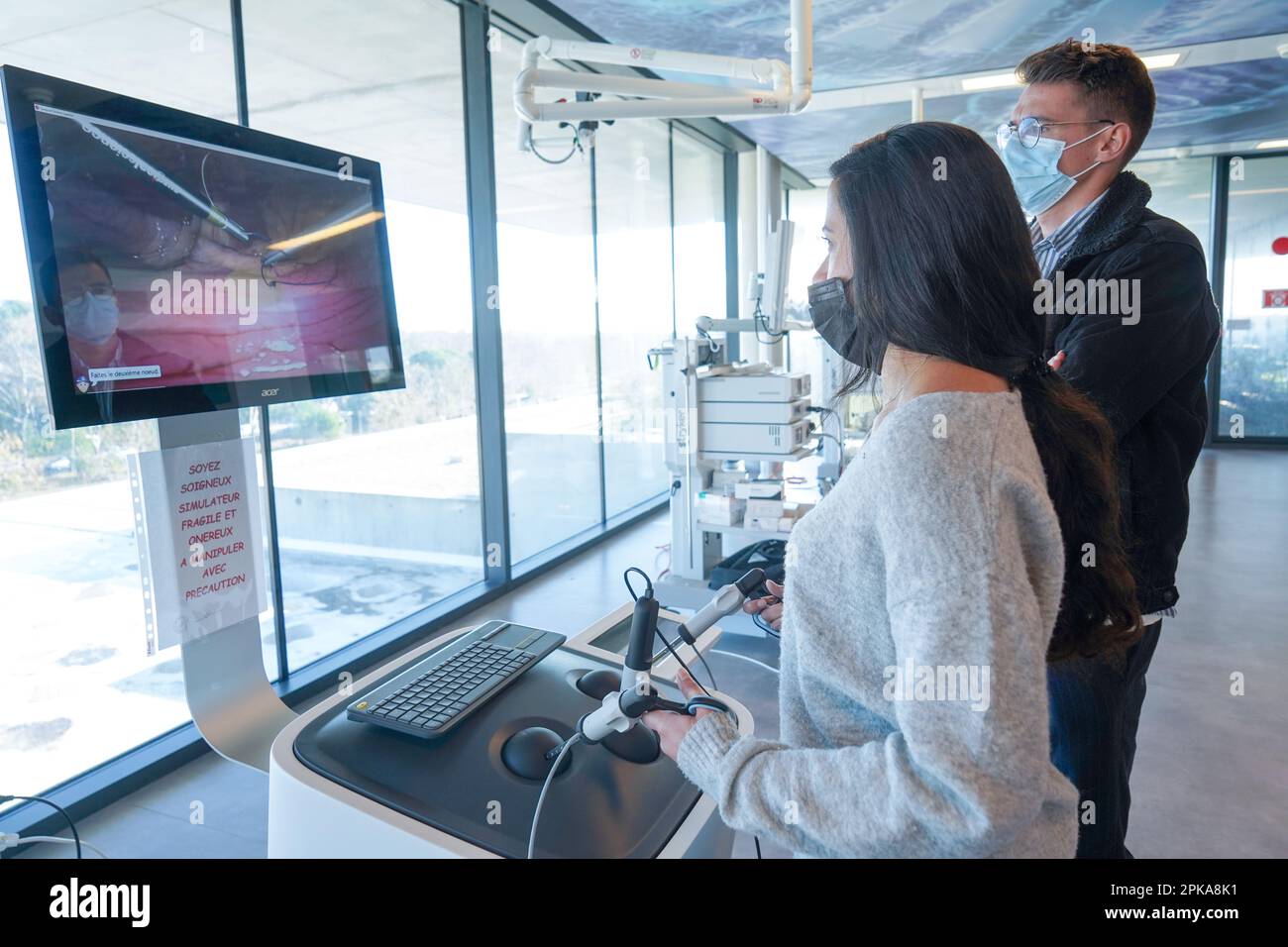 Internal students in digestive surgery train on a Lap Sim simulation ...