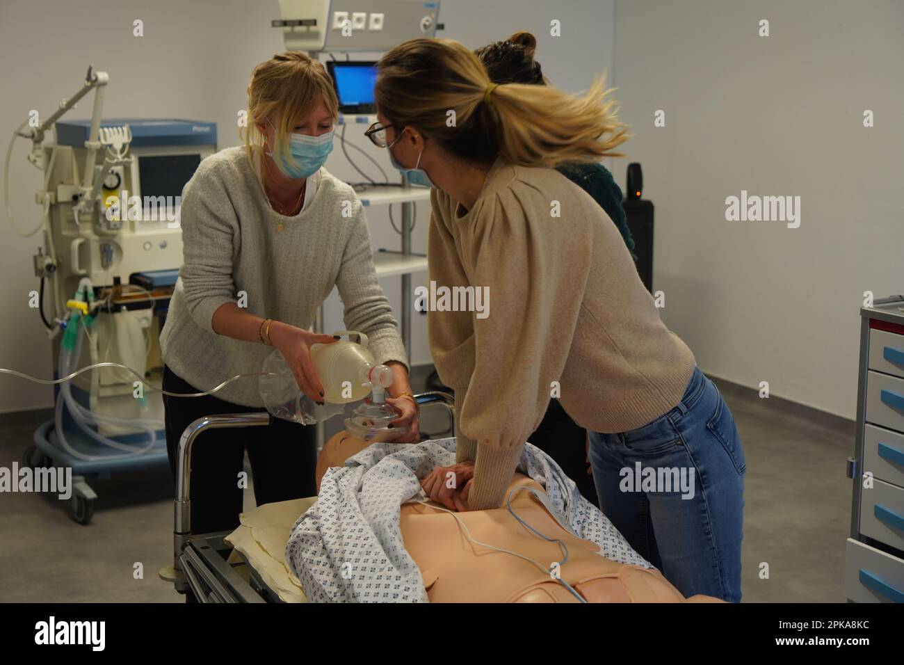 Resuscitation training on a dummy: cardiac massage and respiratory ...