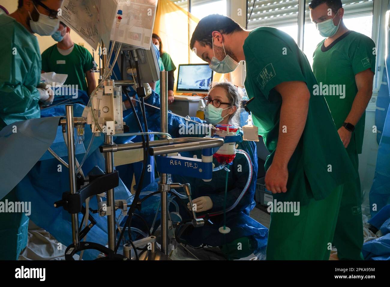 Training of medical interns in the ECMO technique, Extracorporeal ...