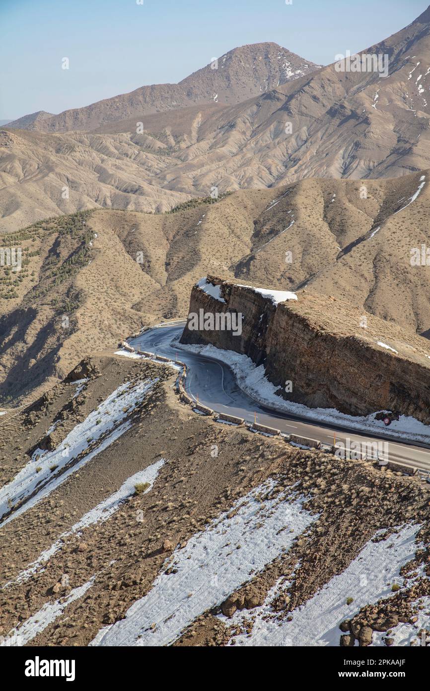 Morocco, Tizi n'Tichka pass, High Atlas Mountains, pass road Stock ...