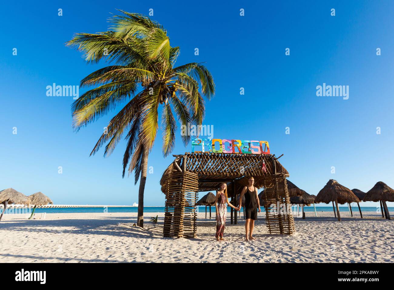 Yucatan beach couple hi-res stock photography and images - Alamy