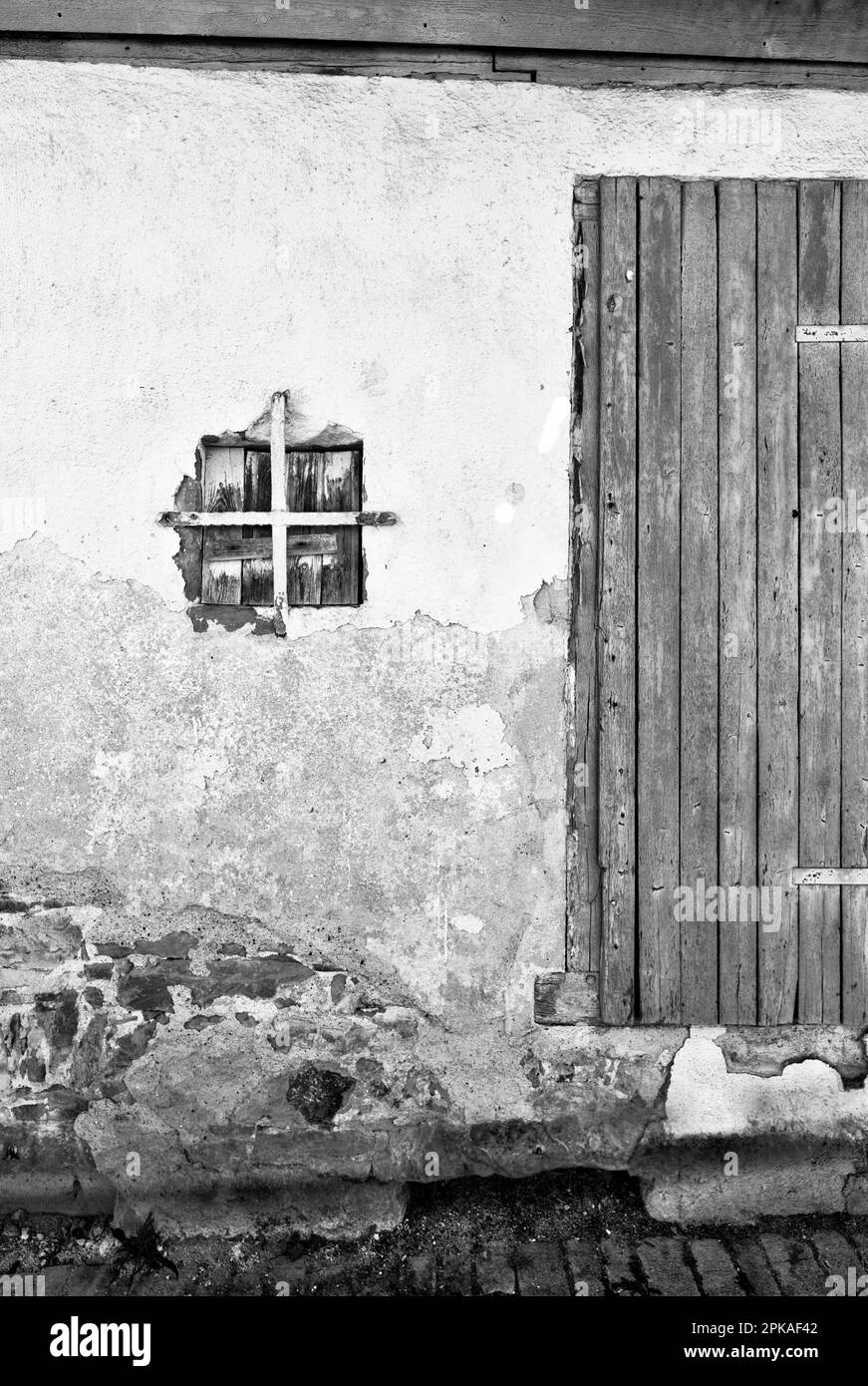 Wooden door, house facade, architecture, place view, texture ...