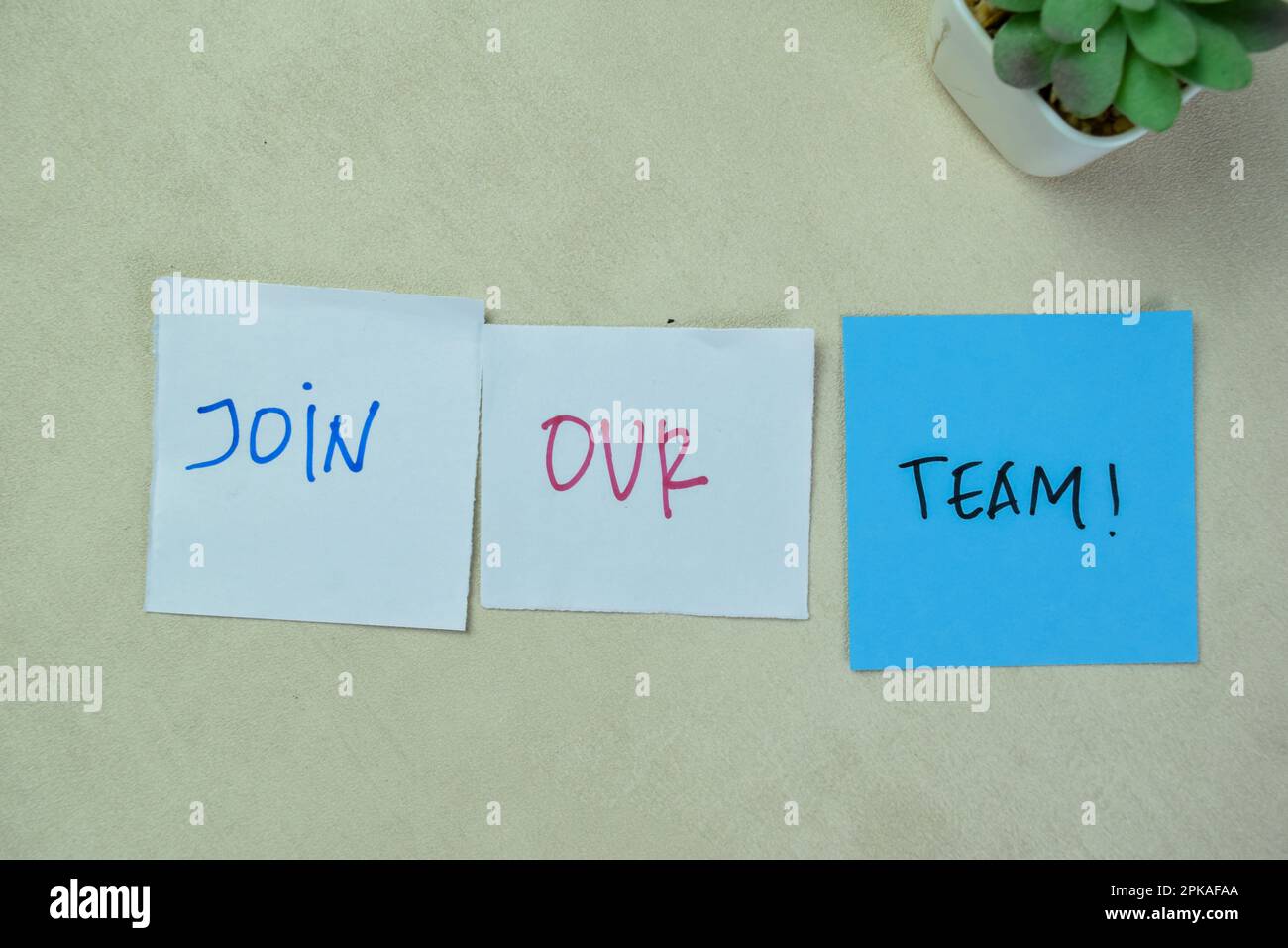 Handwritten interview sign hi-res stock photography and images - Alamy