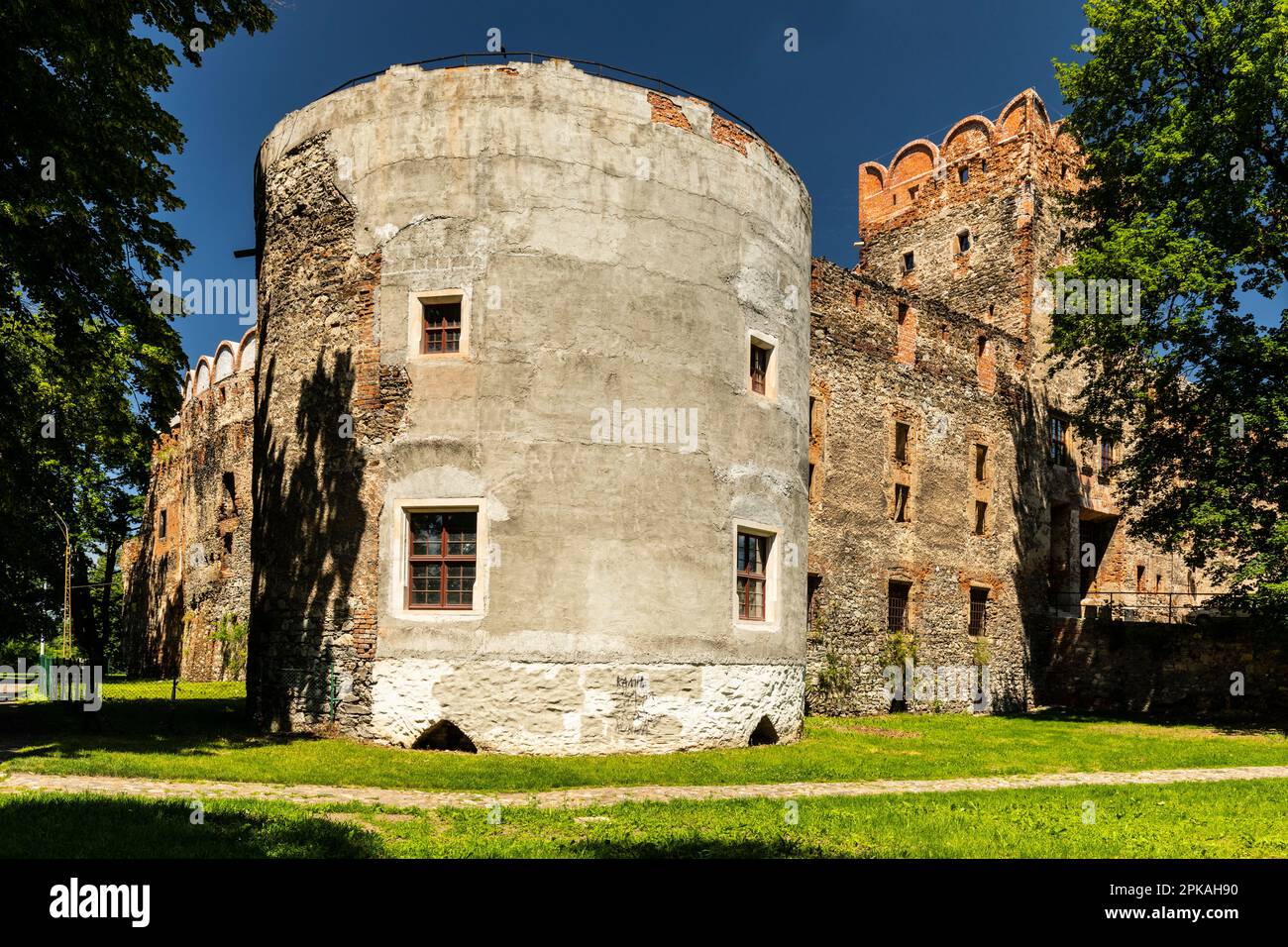 Frankenstein castle hi-res stock photography and images - Alamy
