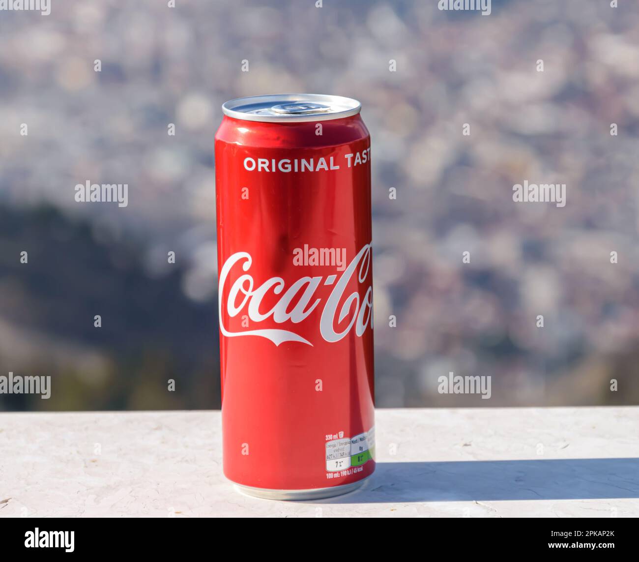 Coke can label hi-res stock photography and images - Alamy