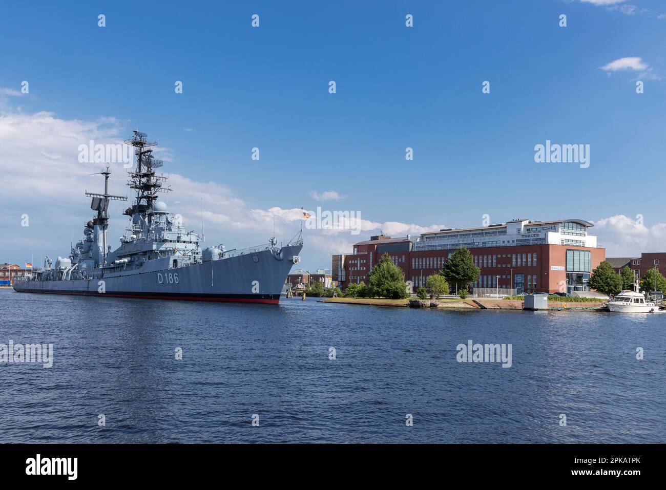 Guided missile destroyer Mölders, liaison harbor, German Naval Museum ...