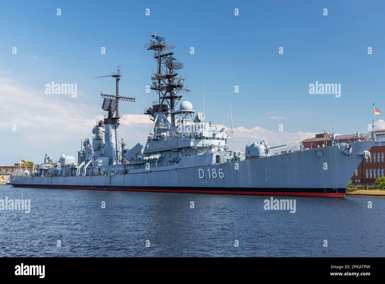 Guided missile destroyer Mölders, liaison harbor, German Naval Museum ...