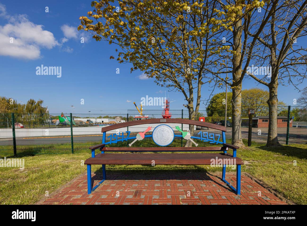 1997 sign hi-res stock photography and images - Alamy