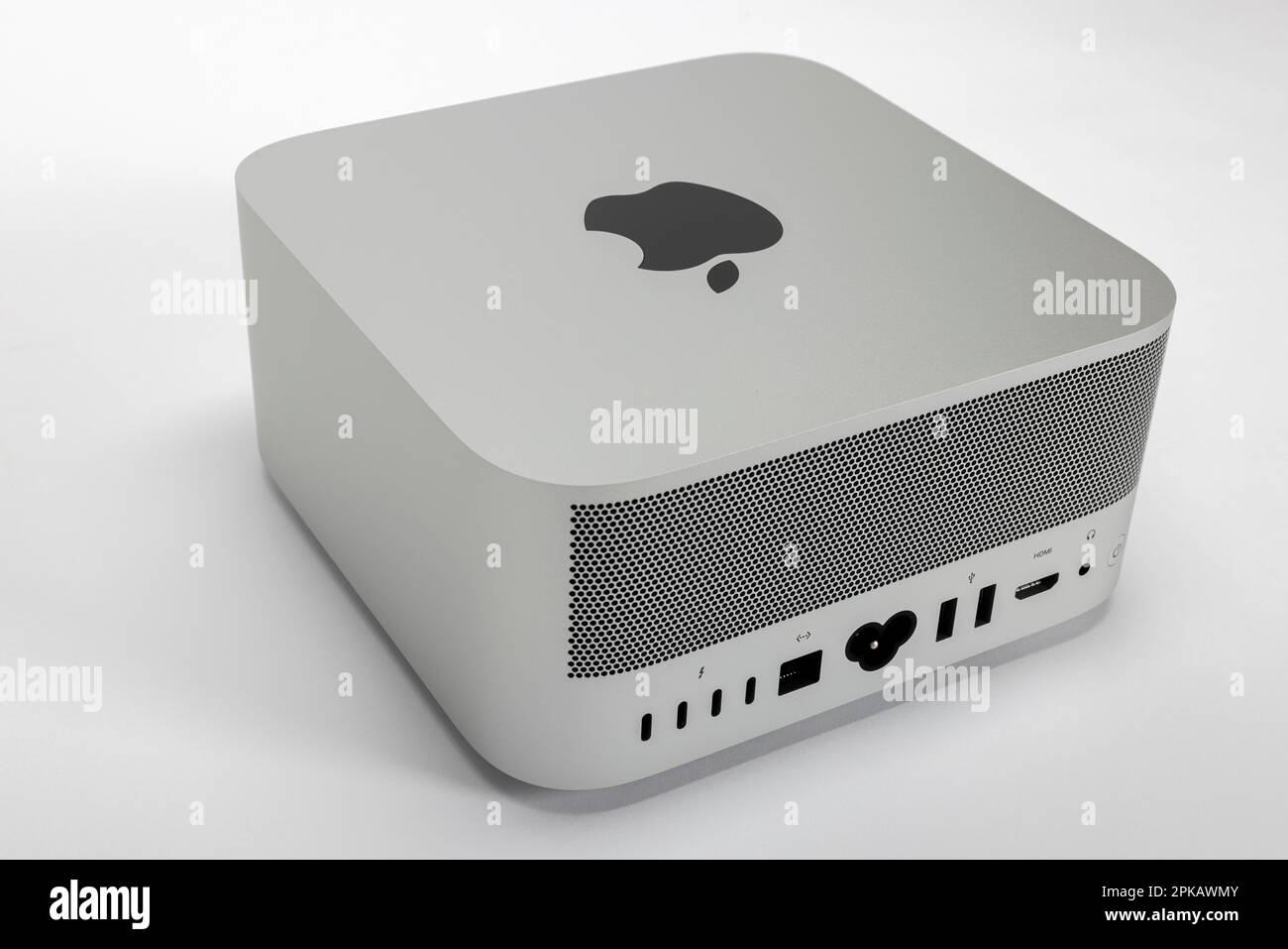 Apple Mac Studio M1 Max, back, ports, white background Stock Photo - Alamy