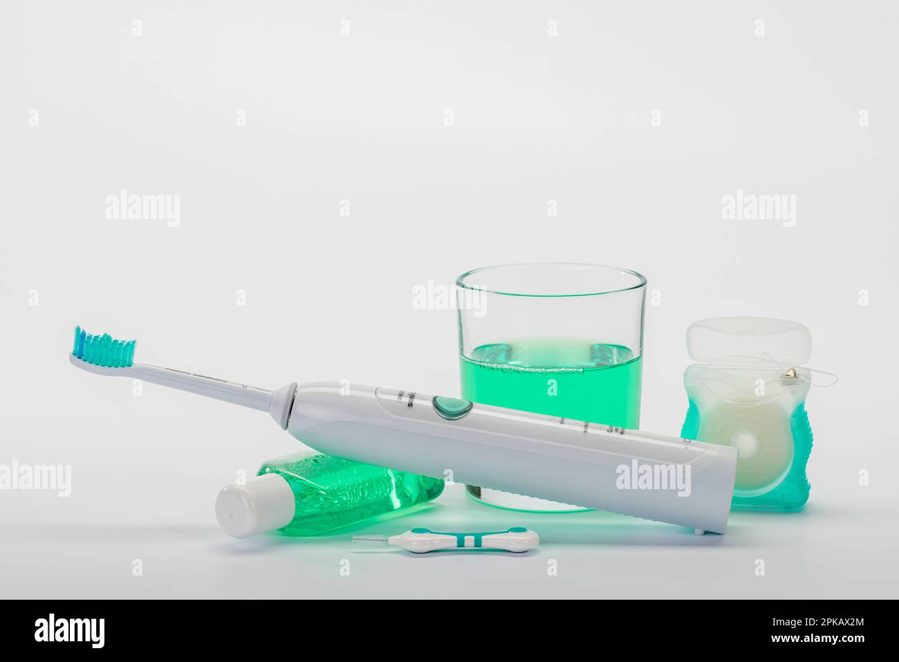 Philips Sonicare electric toothbrush type HX 6730, toothbrush jar ...