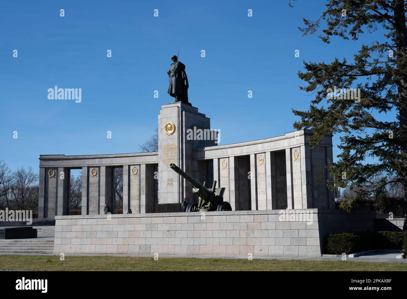 Soviet Memorial, commemorates the approximately 80000 Red Army soldiers ...