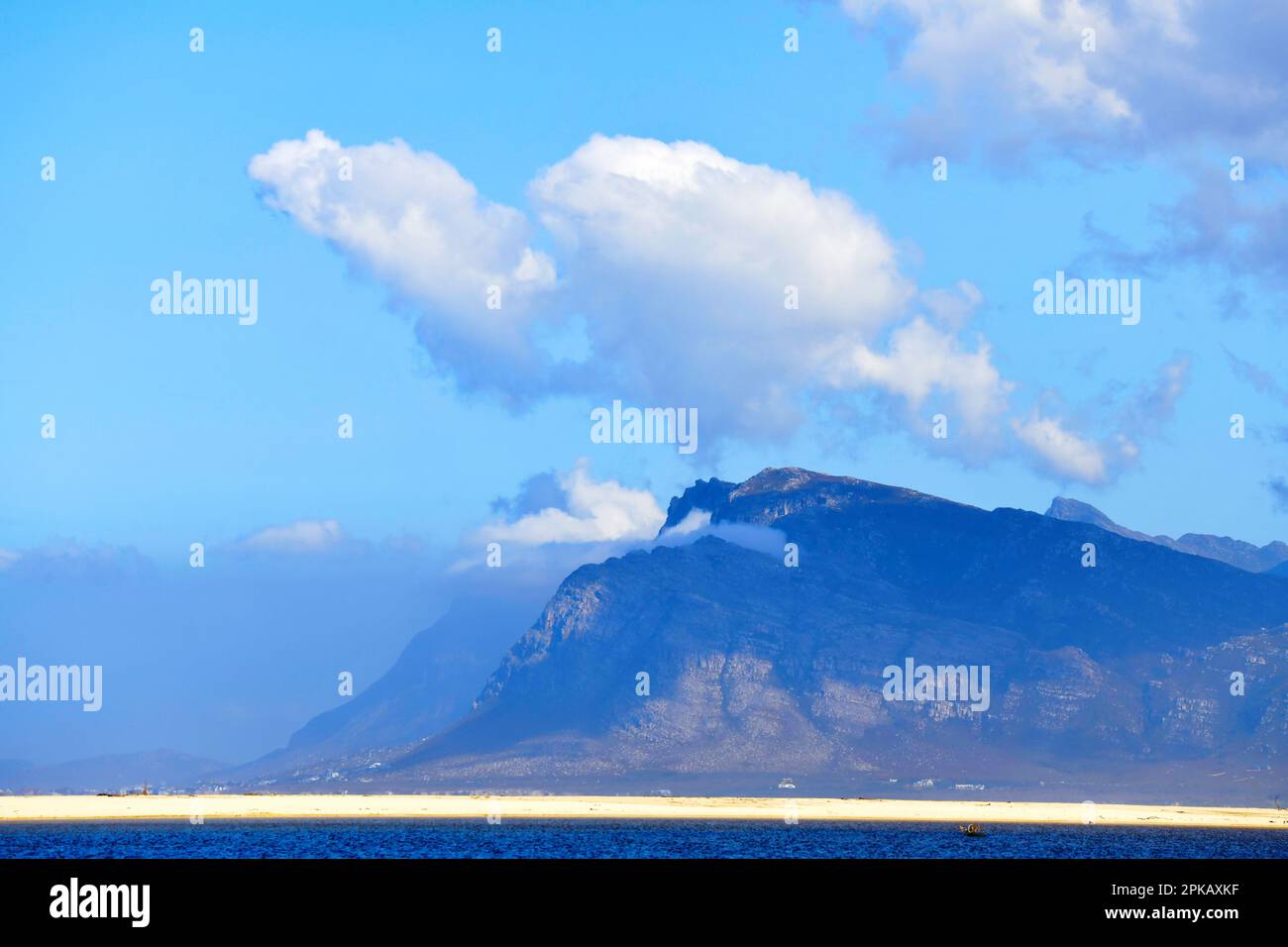 Lagoon beach hi-res stock photography and images - Alamy