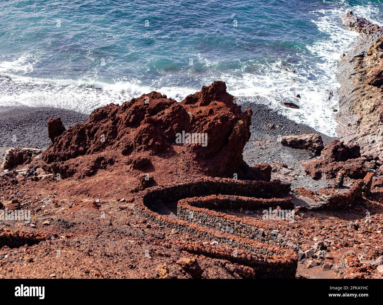 Coastal scene cliffs sea hi-res stock photography and images - Alamy