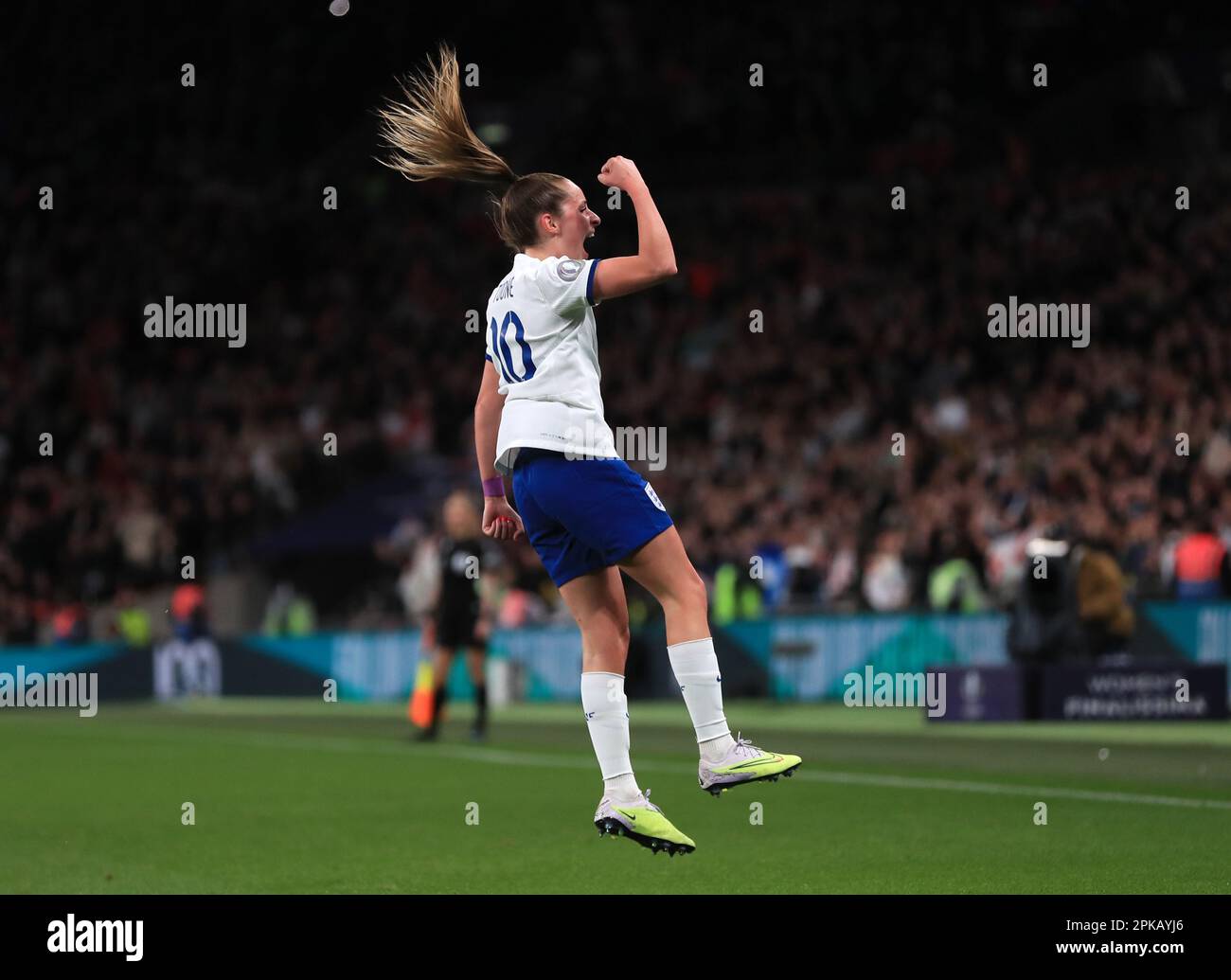 Ella toone england euros hi-res stock photography and images - Alamy