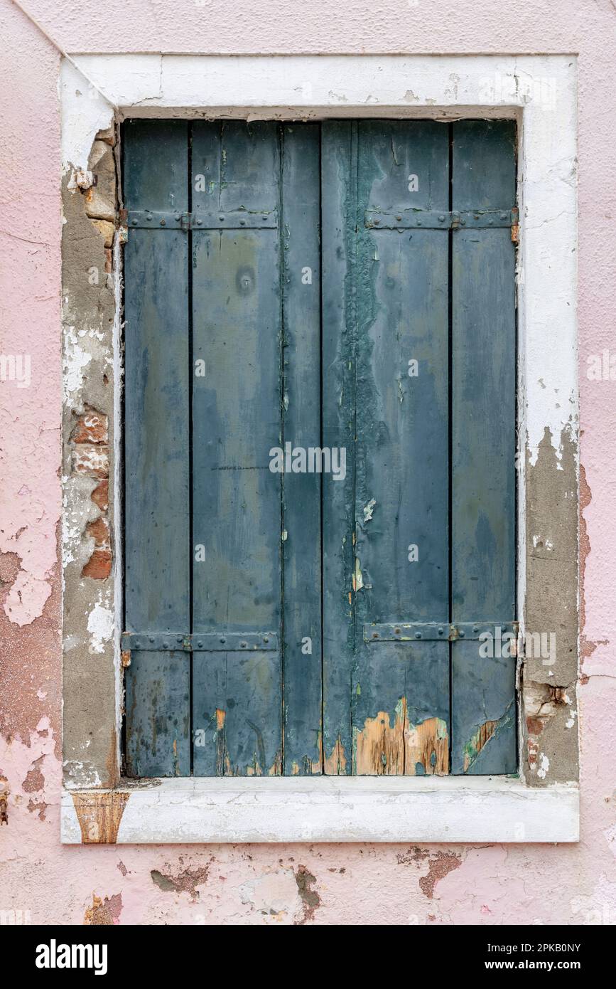Burano island shutters. Colourful shutters on the island of Murano near ...
