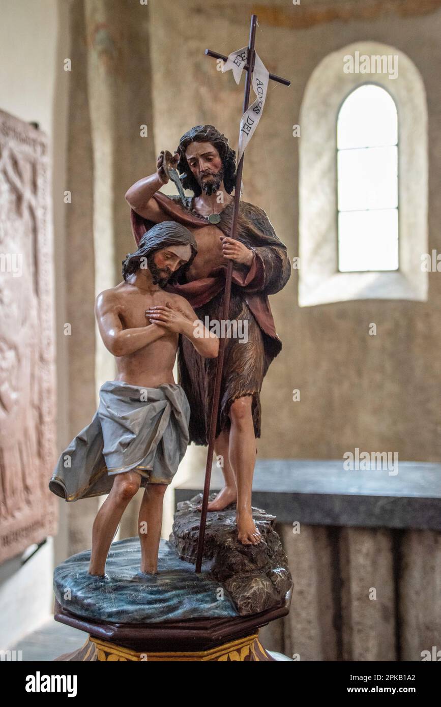 John the baptist sculpture hi-res stock photography and images - Alamy