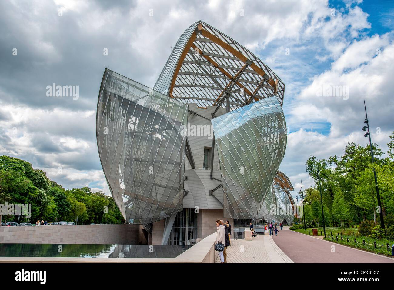 The modern Louis Vuitton Foundation building in Paris, France Stock ...
