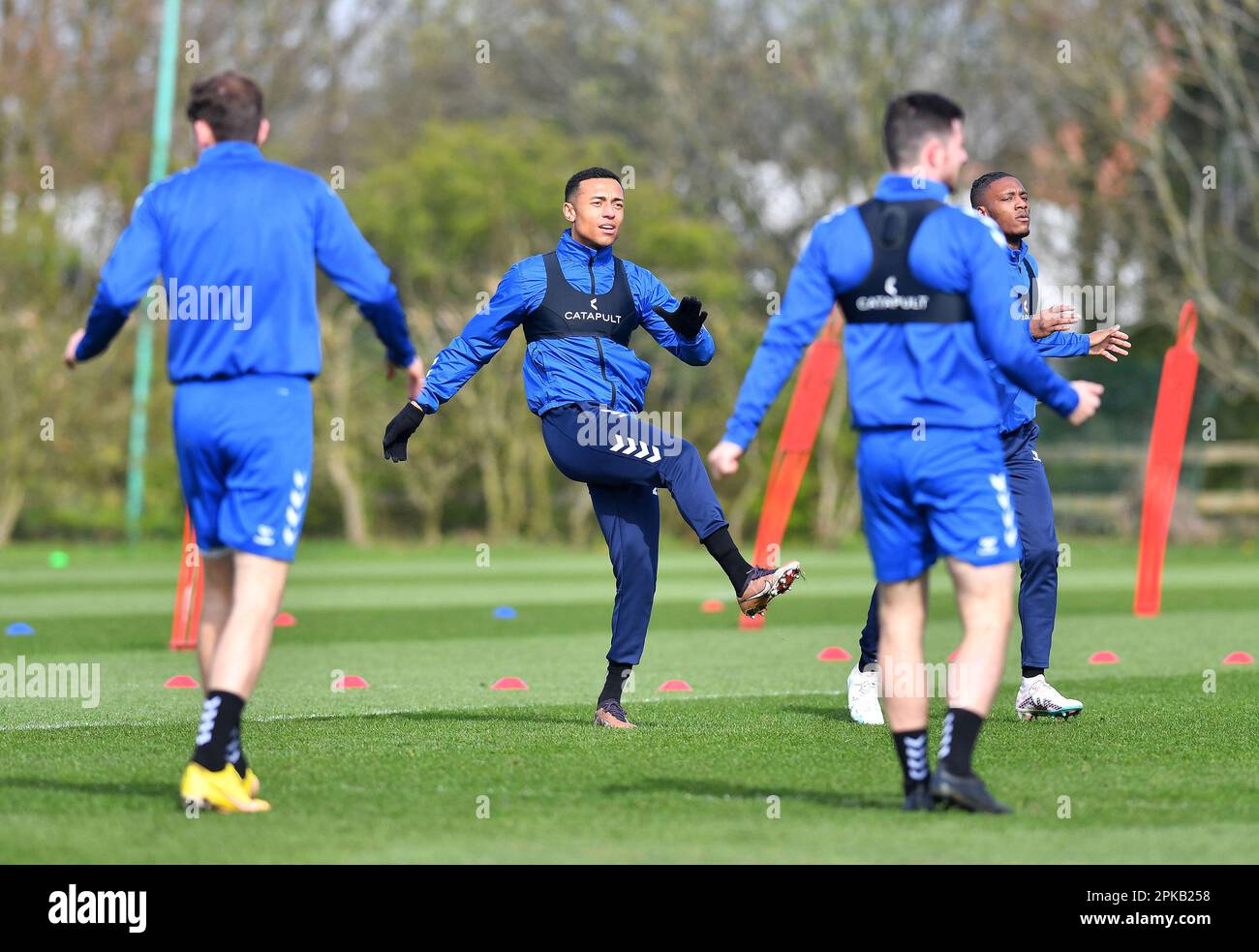 Association football hi-res stock photography and images - Alamy