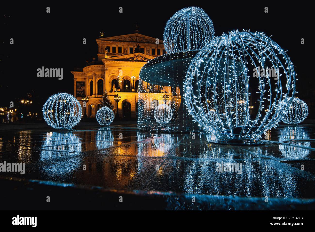 Old Opera House in Frankfurt with fountain and Christmas lighting at ...