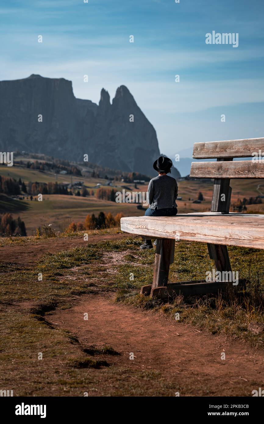 Woman on oversized bench hi-res stock photography and images - Alamy