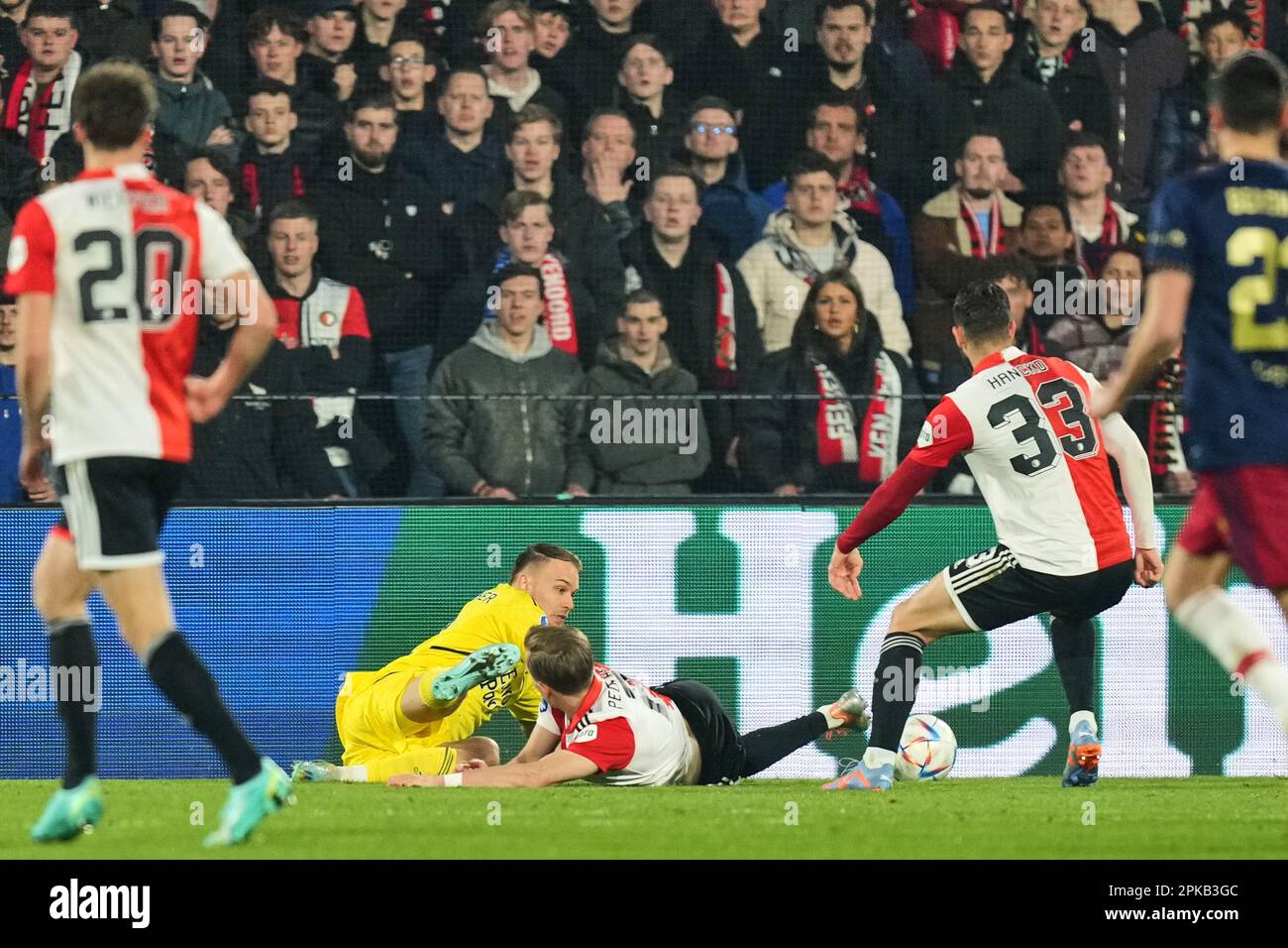Rotterdam - Feyenoord keeper Timon Wellenreuther, Marcus Holmgren ...