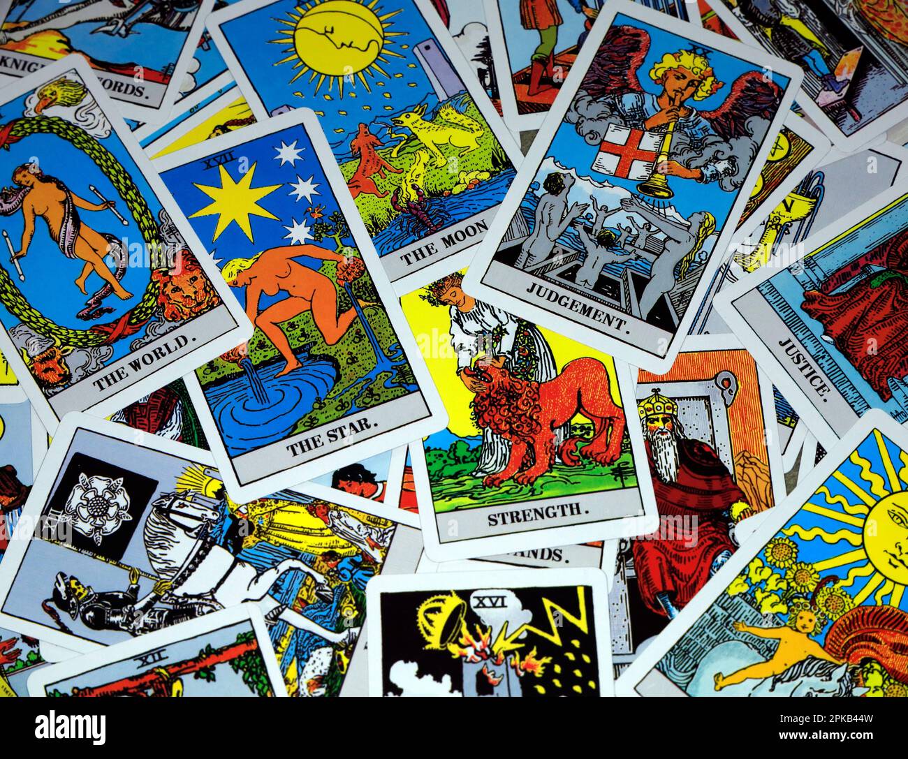 Tarot cards-scattered arrangement Stock Photo - Alamy