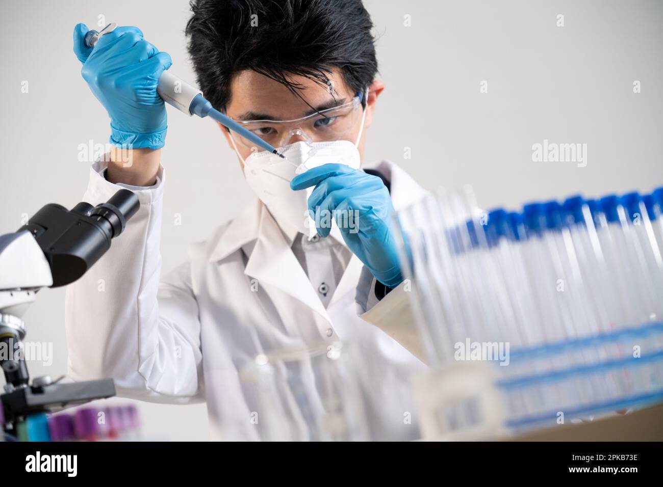 Microscope laboratory equipment hi-res stock photography and images - Alamy