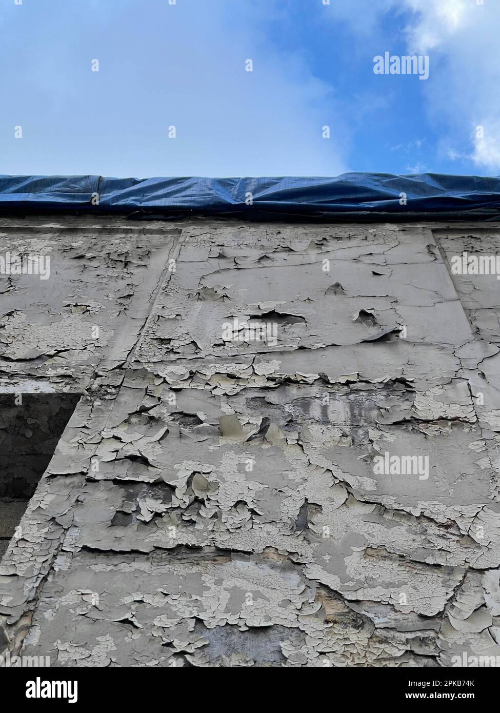 Damaged housing hi-res stock photography and images - Alamy