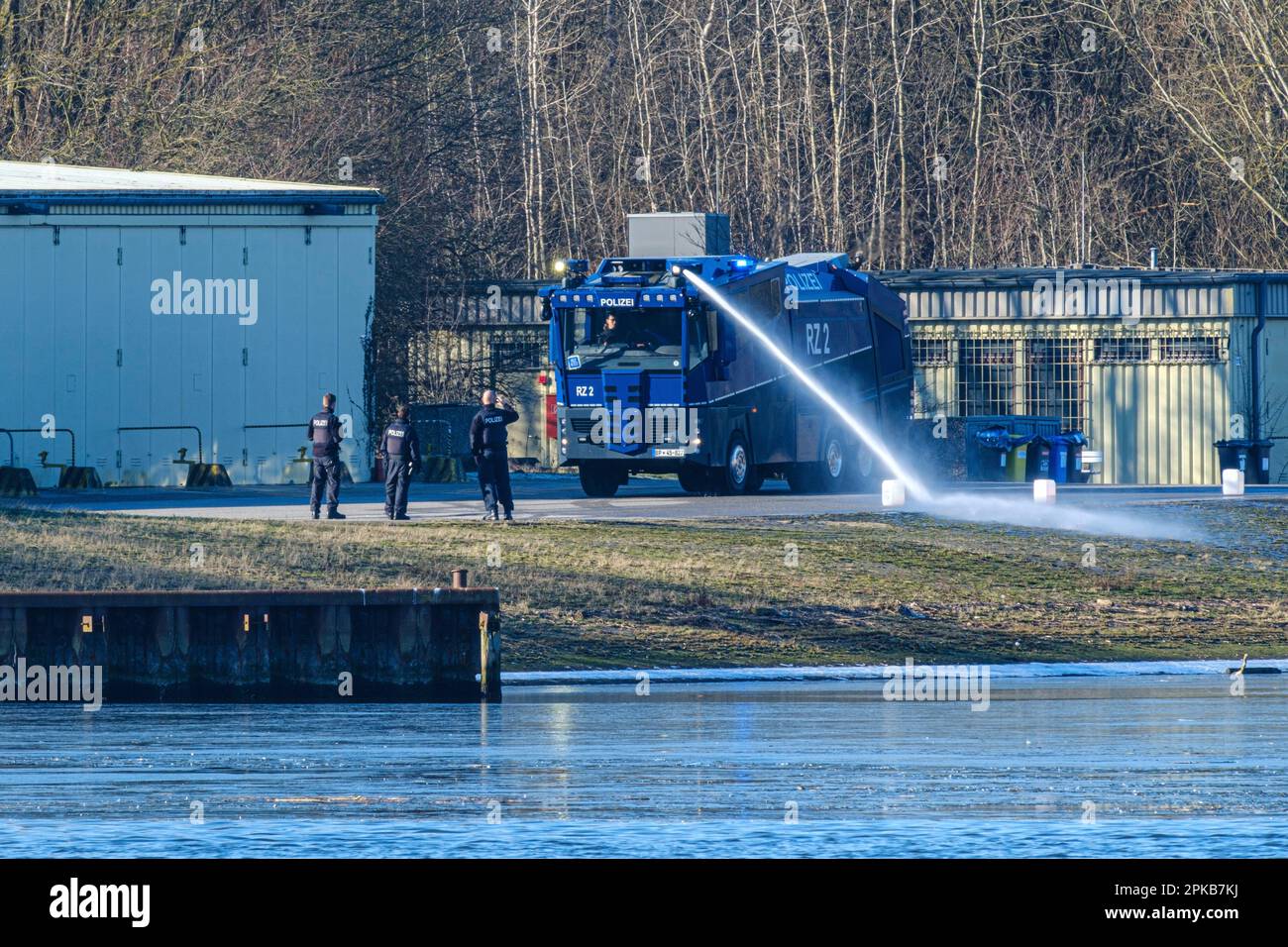 Water cannon hi-res stock photography and images - Alamy