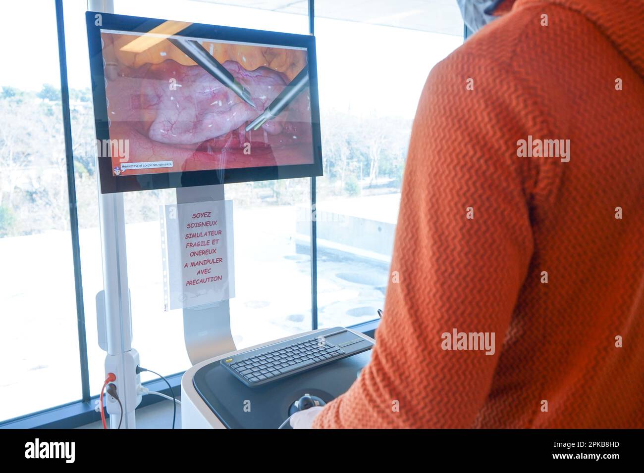 Internal students in digestive surgery train on a Lap Sim simulation ...