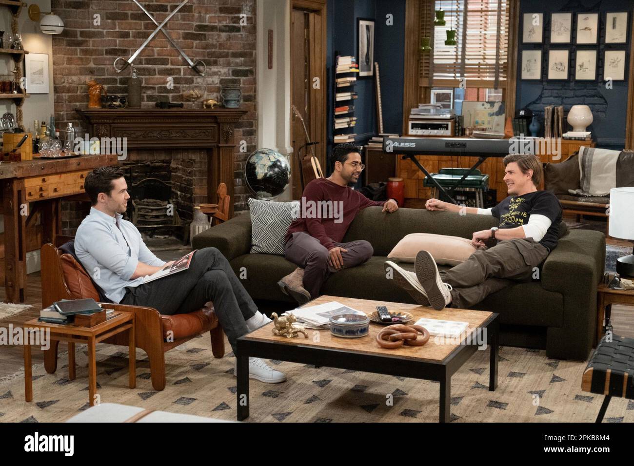 HOW I MET YOUR FATHER, from left: Tom Ainsley, Suraj Sharma ...