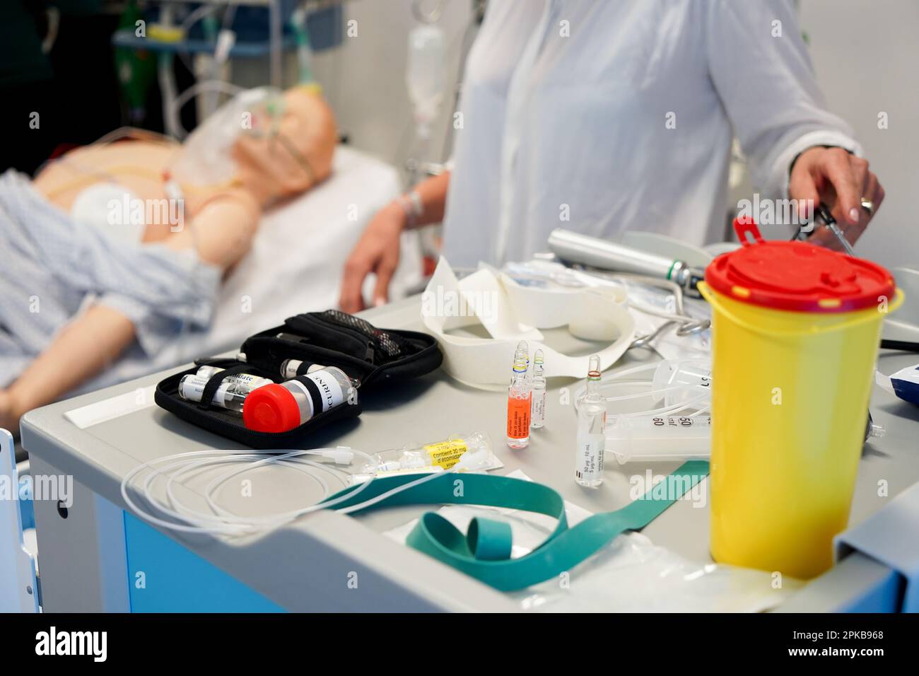 Nurses and emergency nurses undergo training at School of Medicine on ...