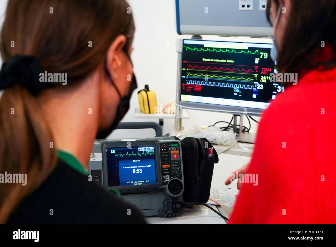 Nurses and emergency nurses undergo training at School of Medicine on ...