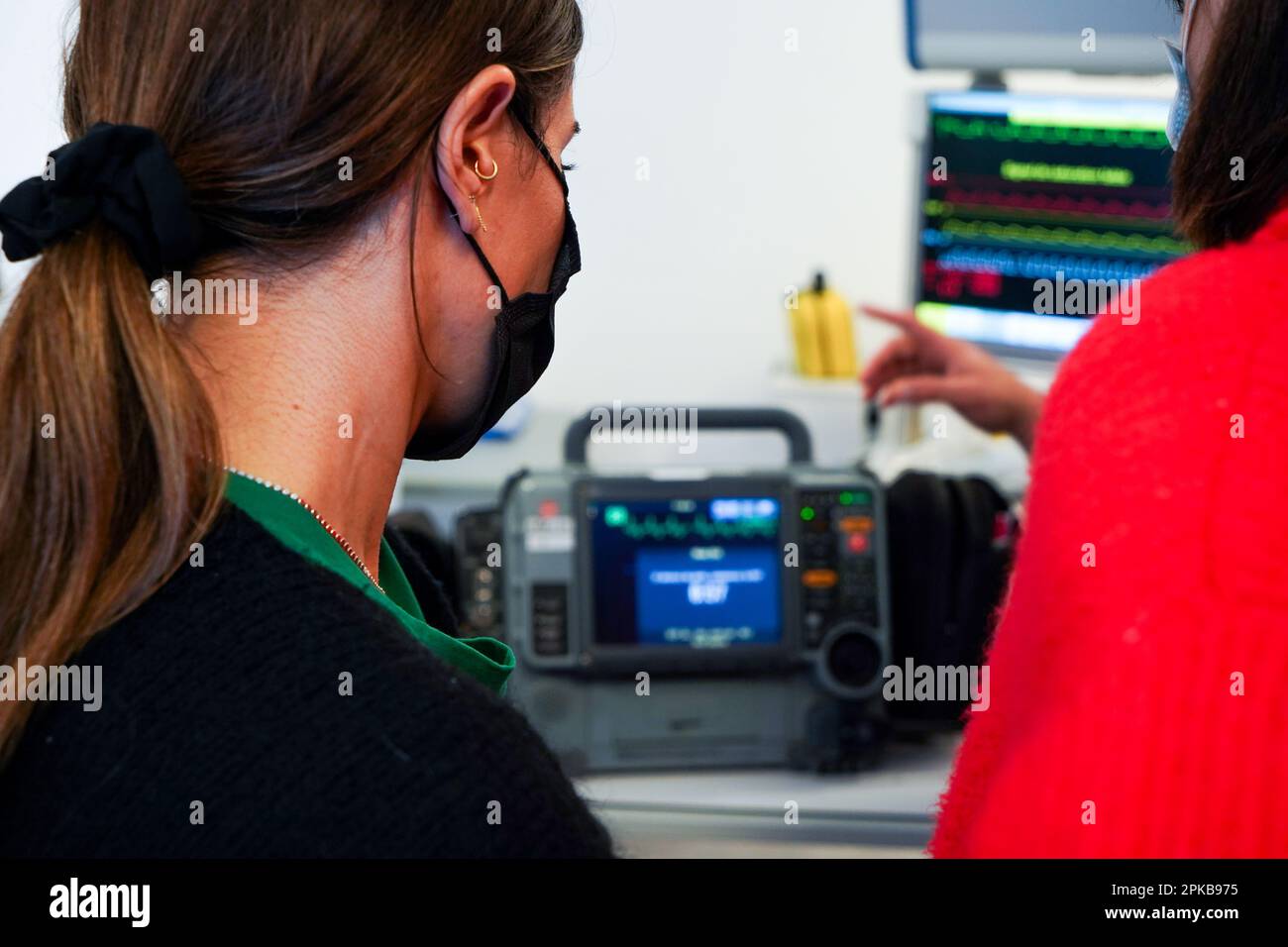 Nurses and emergency nurses undergo training at School of Medicine on ...
